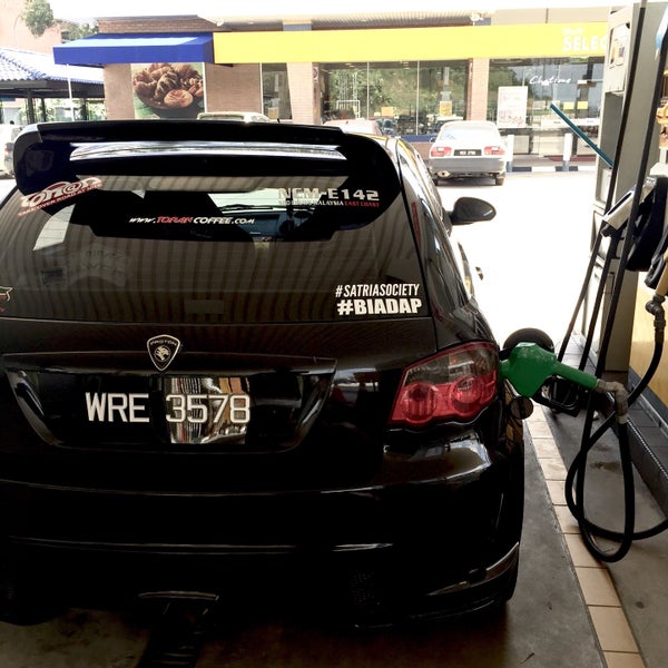 Famous Car Spray Service - Automotive Repair Shop