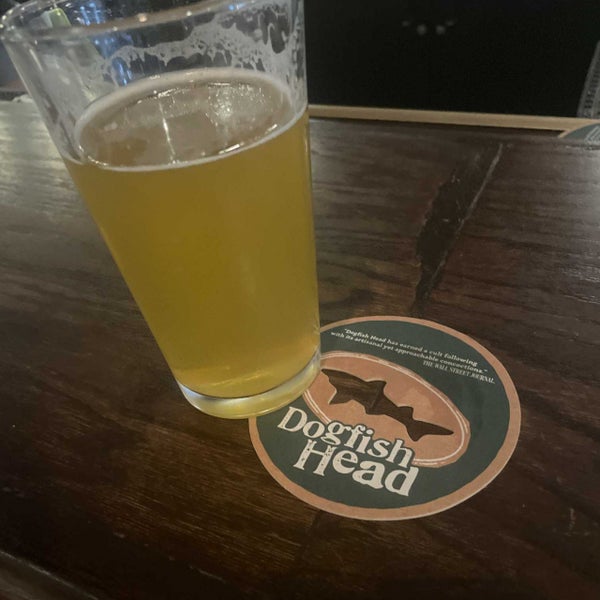 Dogfish Head Alehouse - Bar