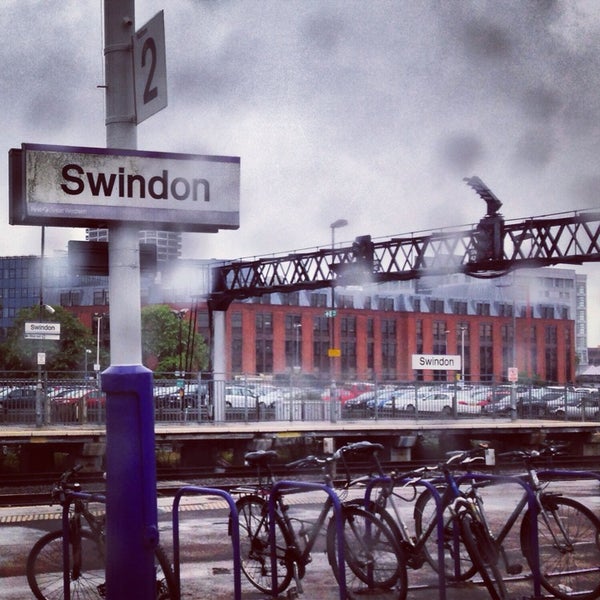 Swindon Railway Station (SWI) - 38 tips