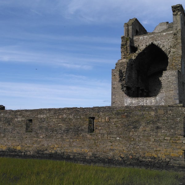 Carrigafoyle Castle - Carrigafoyle
