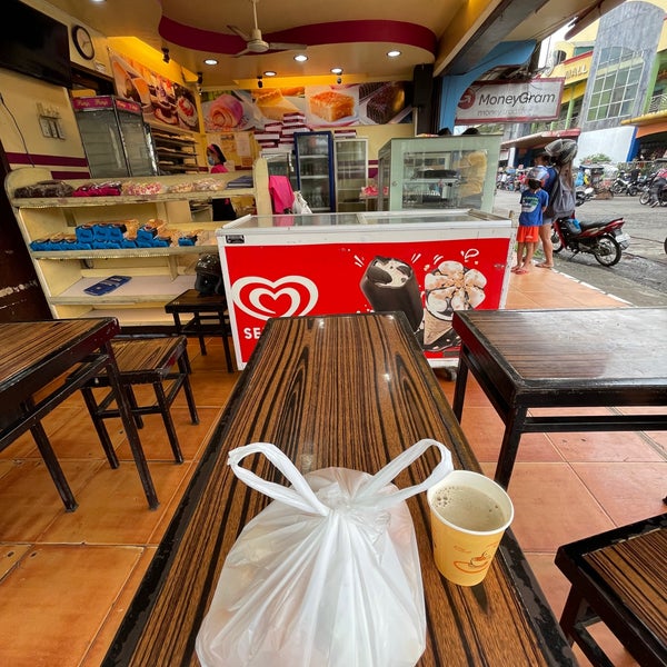 Patty's Bakeshop - Tinago