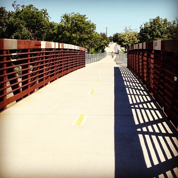 Santa Fe Trail Head - Dallas, TX