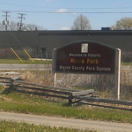 Hines Park - Park