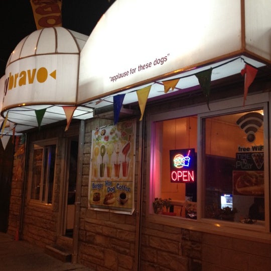 Jimmy Bravo - American Restaurant in McGinley Square