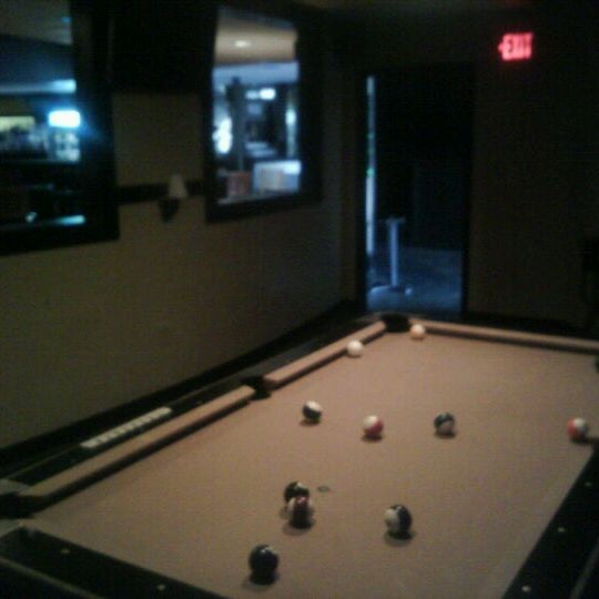 Jeff's 77 Bar & Lounge - 4 tips