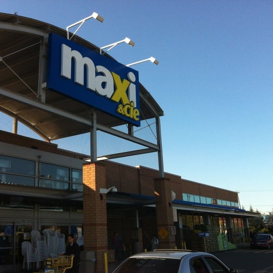 Maxi & Cie - Grocery Store in St-Laurent