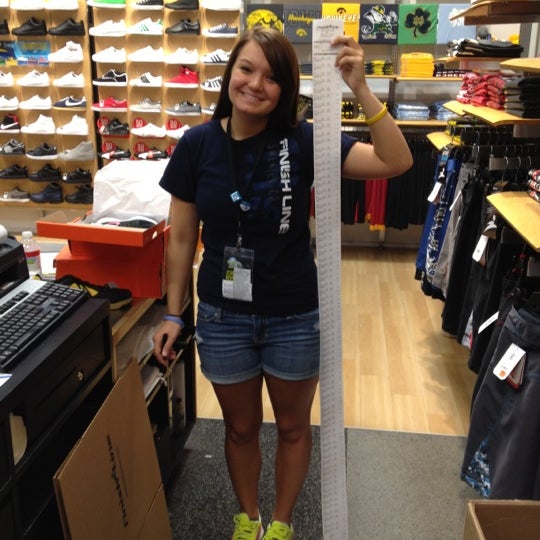 Finish Line Store Employees