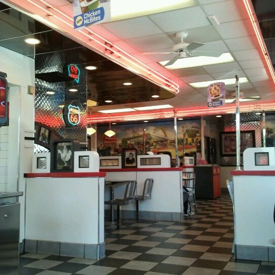 McDonald's - Fast Food Restaurant in Irvine