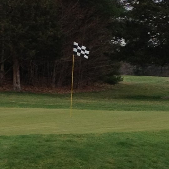 Brooklyn Country Club - Brooklyn, CT