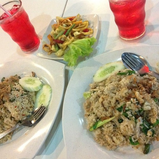 Restoran Gulai Panas Mak Tok - No. 33 Jalan 7/7