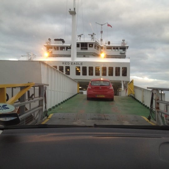 MV Red Falcon (Red Funnel) - Boat or Ferry in Southampton - Cowes