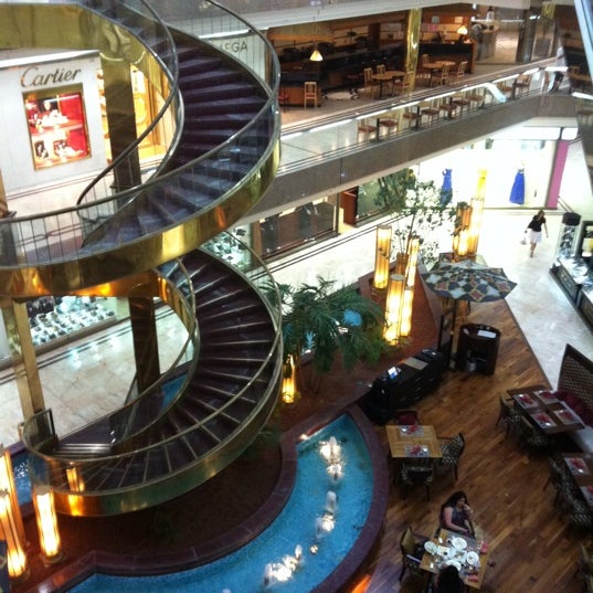 Laila Gallery Complex - Shopping Mall in السالمية