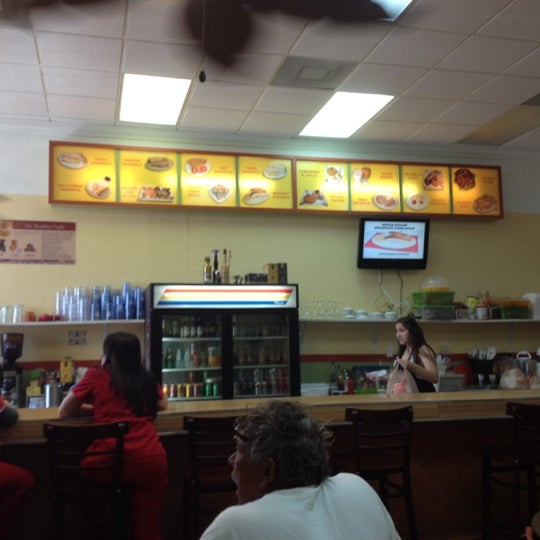Azucar Cuban Cuisine Restaurant - Lehigh Acres, FL