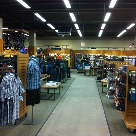 REI - Sporting Goods Shop in Atlanta