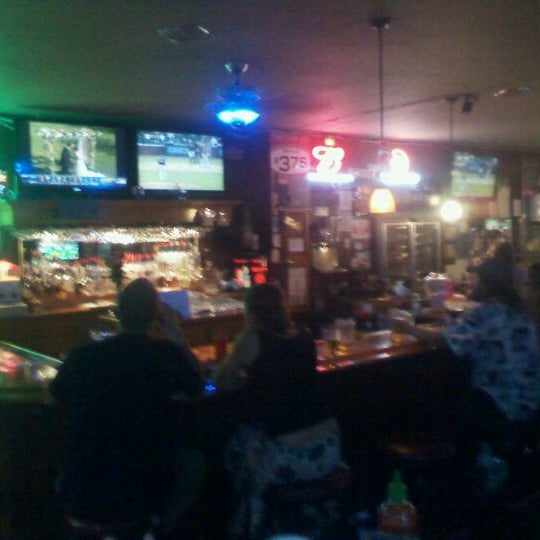 Hideaway Lounge Sports Bar & Grill - Sports Bar in Phoenix
