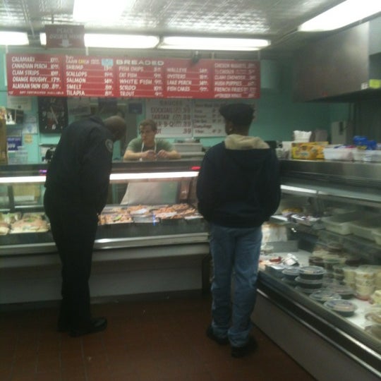 The Fish Keg - Seafood Restaurant in Chicago