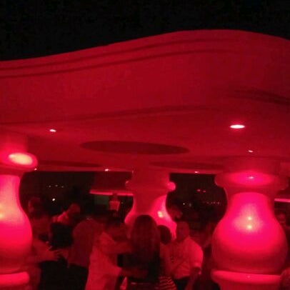 Vetro Restaurant & Lounge - 29 tips