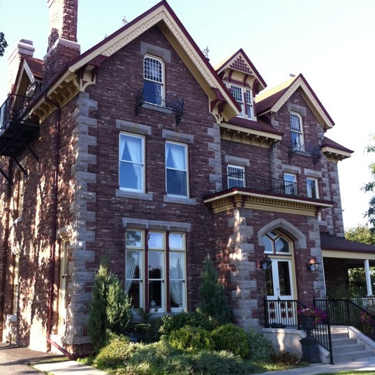 Keefer Mansion Inn - Bed & Breakfast