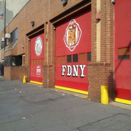 Photos at FDNY Engine 71/Ladder 55 - Melrose - 720 Melrose Ave