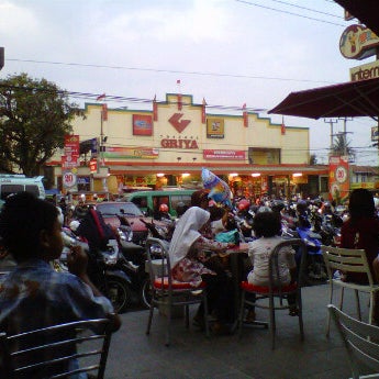 Griya,ujung berung - Department Store