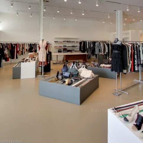 Blake - Near North Side - 212 W Chicago Ave
