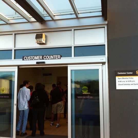 UPS Customer Centre - Office in Richmond