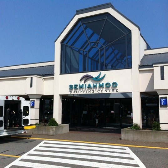 Photos at Semiahmoo Shopping Centre - South Surrey - 8 tips