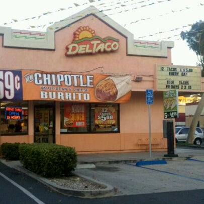 Del Taco - Fast Food Restaurant in The Anaheim Resort