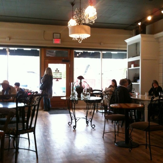 Harper and Madison - Café