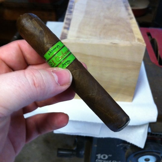 El Cubano Cigars - Smoke Shop