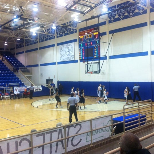 Nolan Catholic High School - High School in Fort Worth
