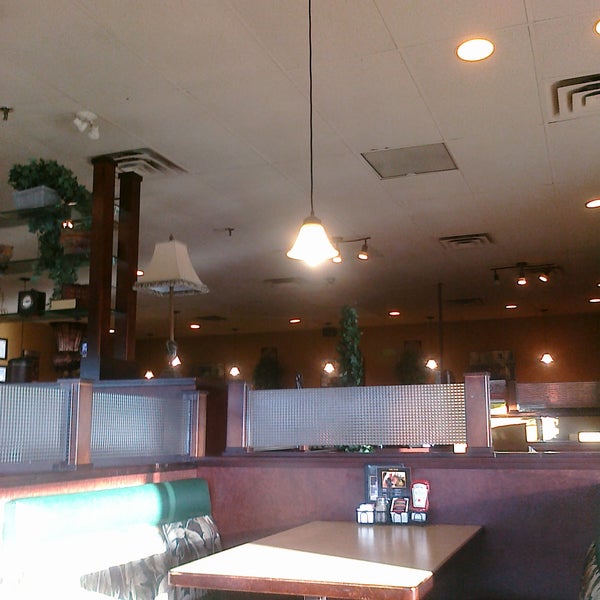 Humpty's Family Restaurant - West Edmonton - 4 tips from 90 visitors