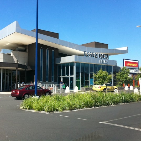 Essendon Fields Central - 3 tips from 272 visitors