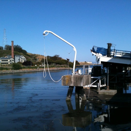 Photos at Golden Gate Larkspur Ferry Terminal - Boat or Ferry in East ...