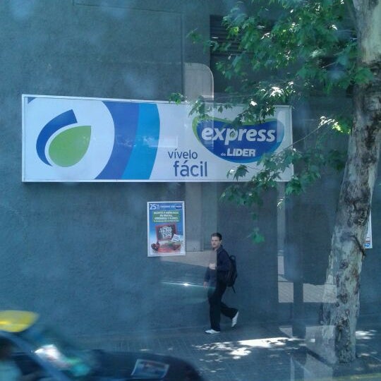 Líder Express - Supermarket in Providencia