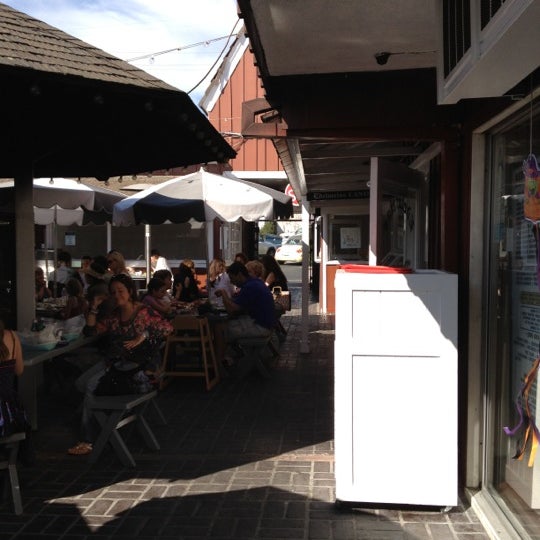 Photos at Reddi Chick - American Restaurant in Brentwood