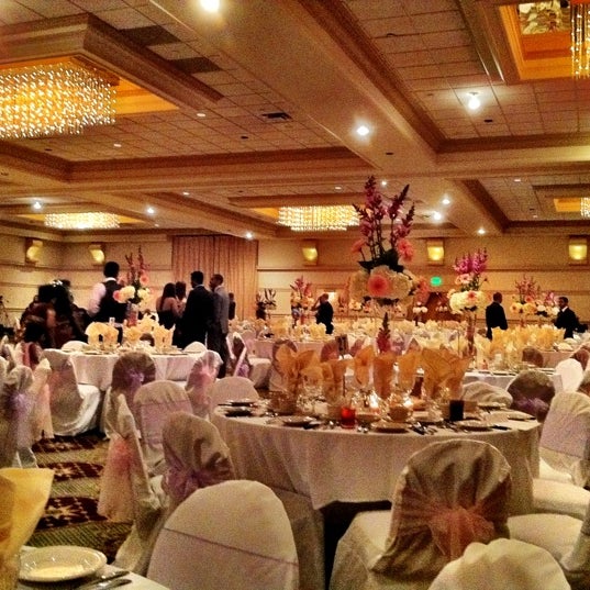 Royalty House - Northeast Warren - 8201 E 13 Mile Rd