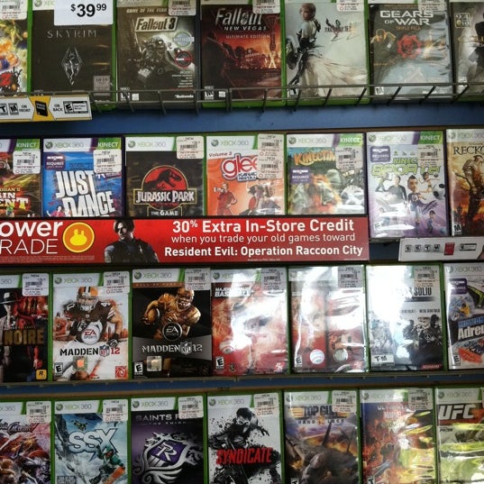 GameStop - Hickham - Honolulu, HI