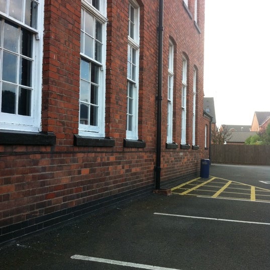 Ashfield Comprehensive School - 2 tips