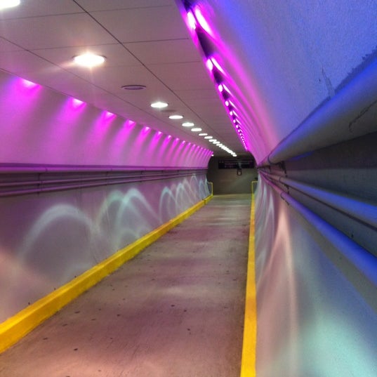 NJT - Metropark Station (NEC) - Train Station