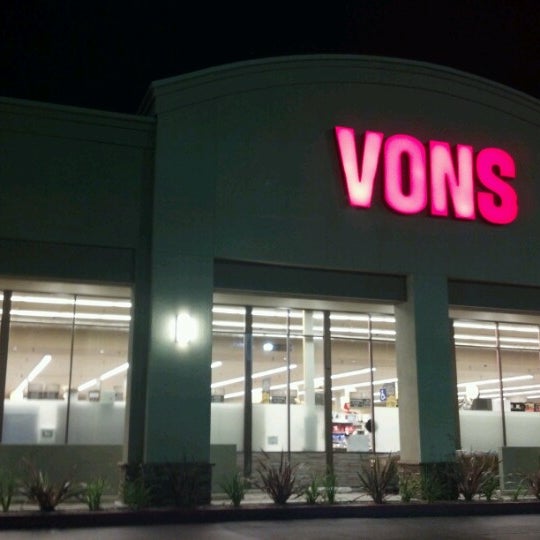 VONS (Now Closed) - Grocery Store