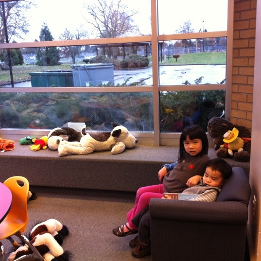 Ladner Pioneer Library - Library