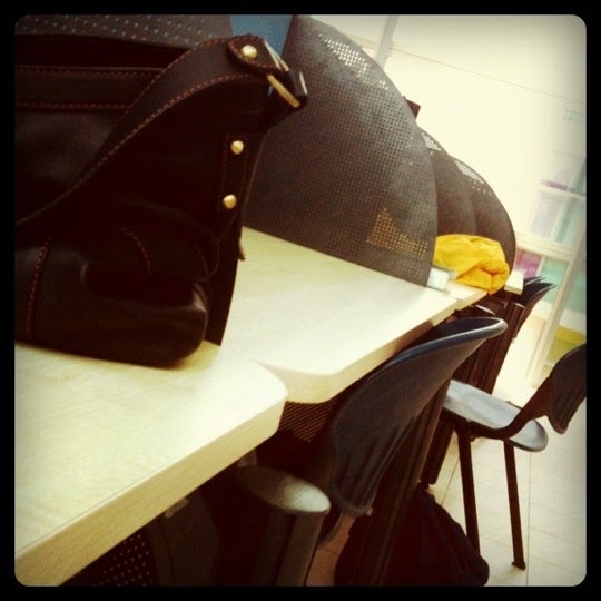 The Serangoon CC Study Room - Conference Room