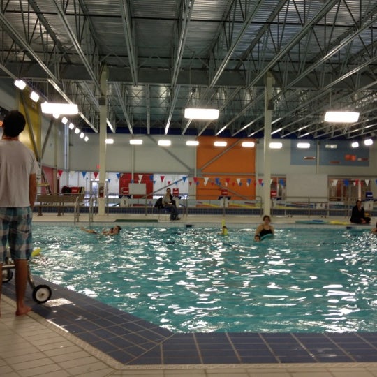 Côte-Saint-Luc Pool - 30 visitors