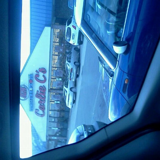 Carlie C's IGA - 604 S Wall St