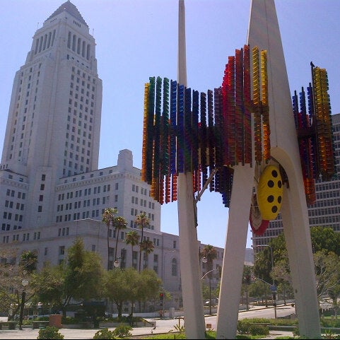 Fletcher Bowron Square - Park in Los Angeles