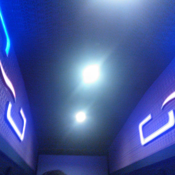 Vettri Theatres - 10 tips from 388 visitors