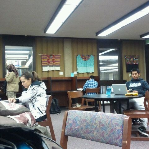 De Anza College Library - Cupertino, CA