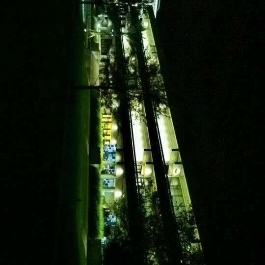 Cox Science Building - College Science Building in Coral Gables