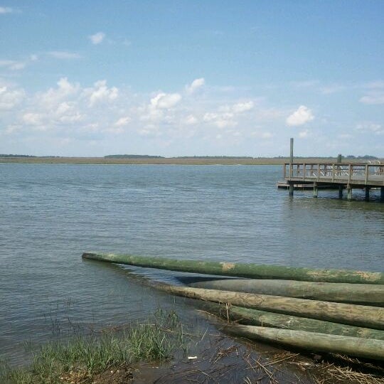 Talahi Island Dock Club - Harbor or Marina in Savannah
